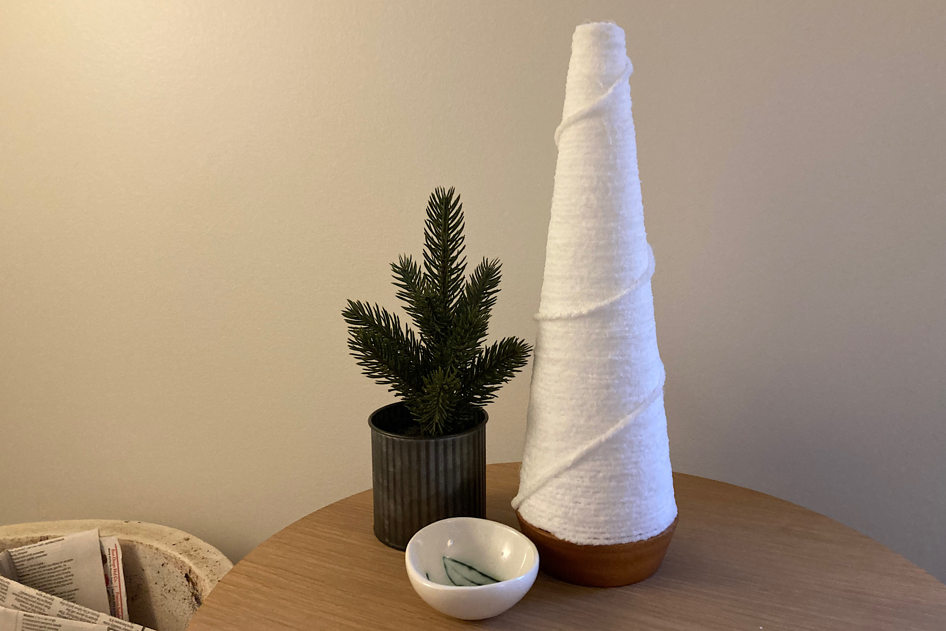 Simple Yarn Christmas Tree Wrap - latebloomerinbakerville