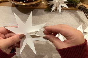 Sweet Simplicity: White Cardstock Holiday Stars - latebloomerinbakerville